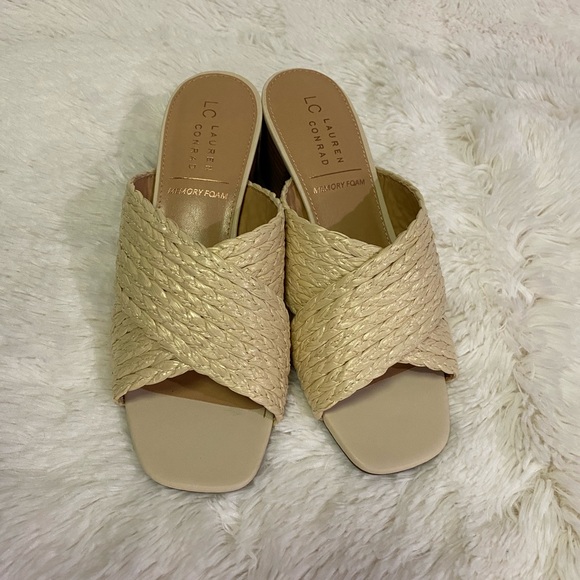 LC Lauren Conrad | Shoes | Lc Lauren Conrad Wedge Wicker Sandals Size 9 ...